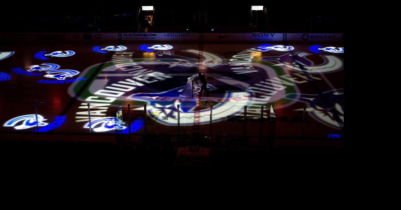 Canucks sign goaltender Aleksei Medvedev to three-year entry-level ...