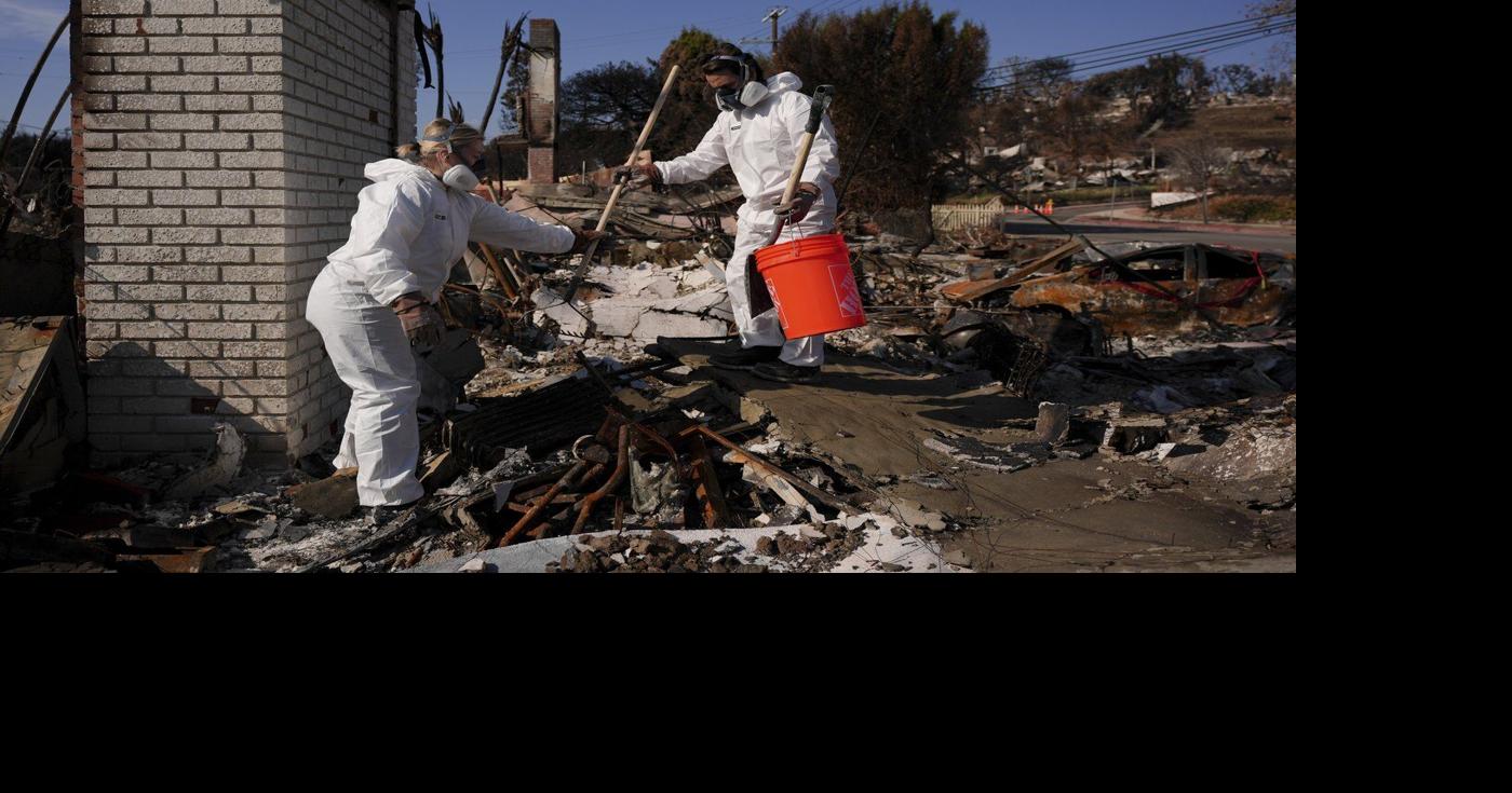 Weeks after fire ravaged LA's Pacific Palisades, residents return to ...