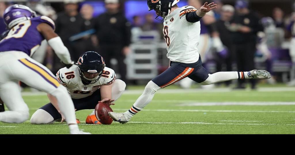 Bears outlast Vikings 12-10 on 4th field goal by Santos after 4 interceptions of Dobbs | World ...