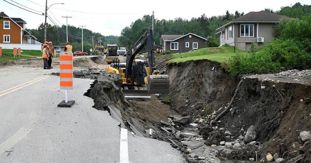 Police divers find two bodies after Quebec landslide | Quebec News ...