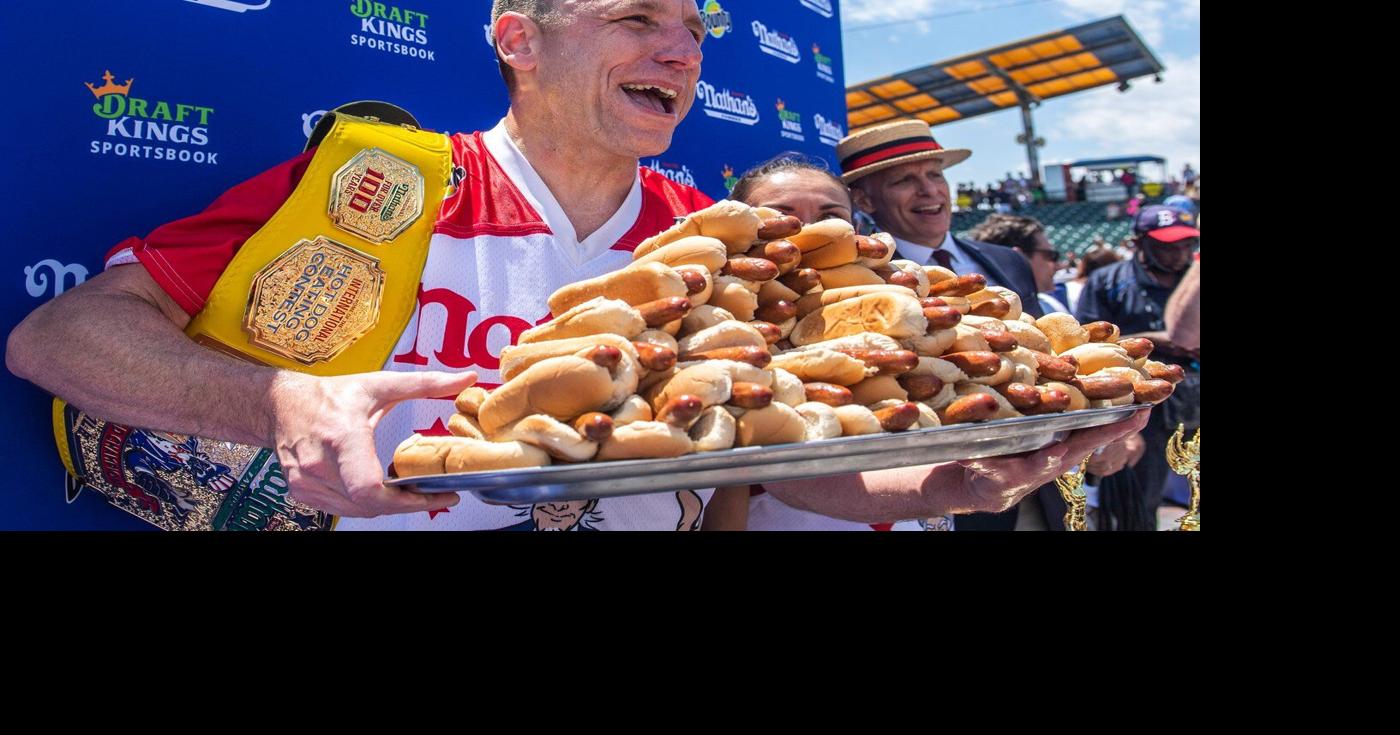 Iconic Coney Island hot dog hawker Nathan's Famous is sold for $450 ...