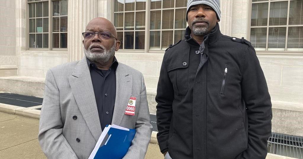 Cooperating ex-guard gets 6 years in Illinois inmate's death | World ...