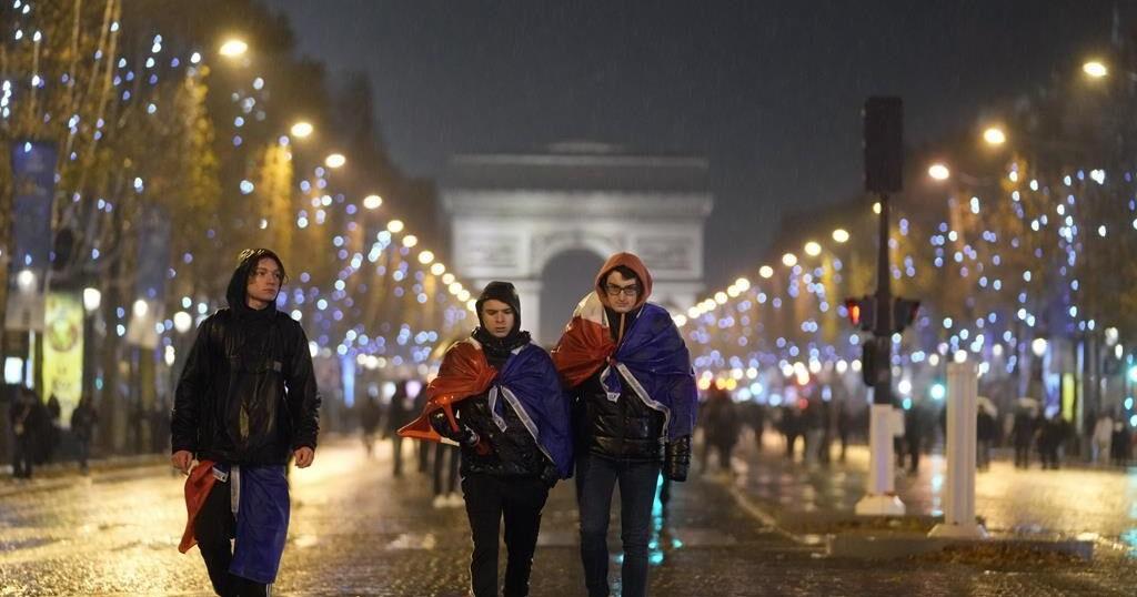 Thousands in Paris welcome France home after World Cup loss | World ...