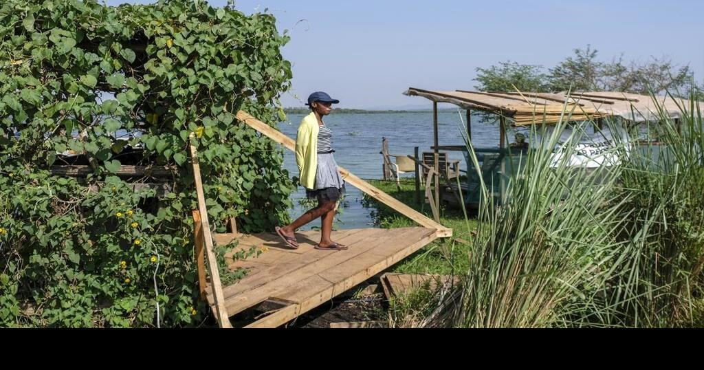 Recycling lake litter, Ugandan makes innovative tourist boat | World ...