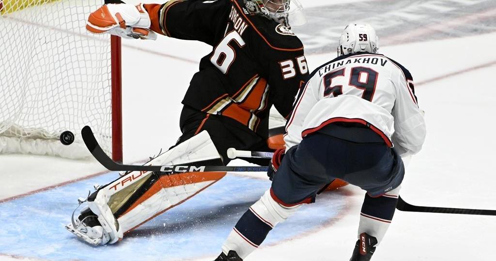 Auston Matthews becomes fastest US-born player to reach 50 goals ...