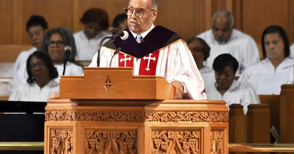 Influential Detroit pastor the Rev. Charles Gilchrist Adams dies at age ...