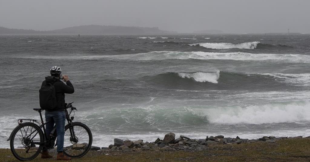 Tens of thousands lose power after windstorm lashes East Coast | Atlantic News ...