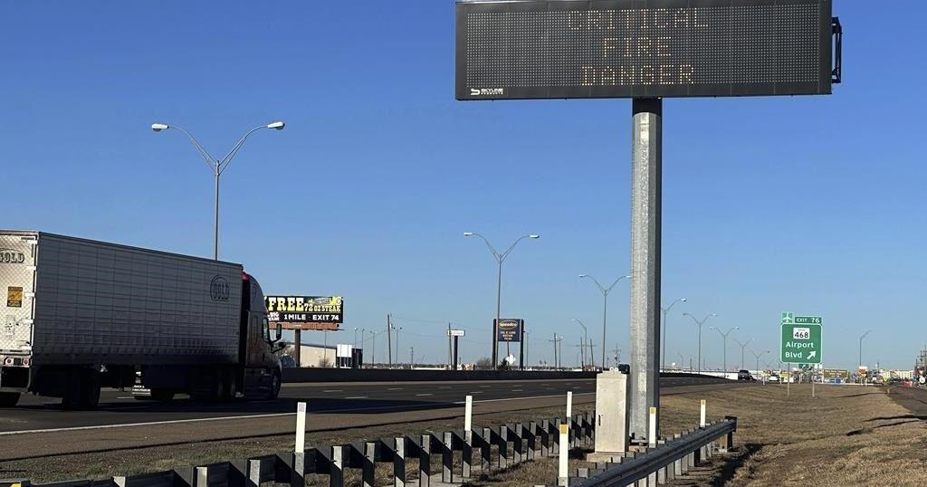 Firefighters keep up battle to stamp out largest wildfire in Texas ...