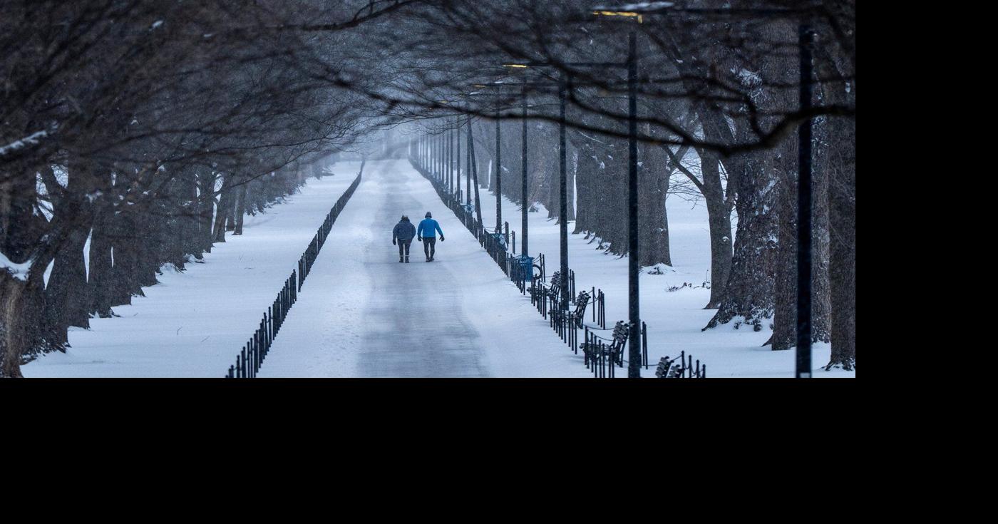 Ice from winter storm leaves hundreds of thousands of customers without ...