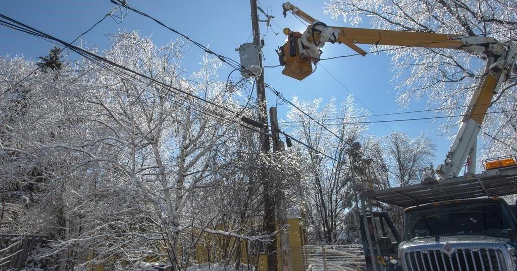 Hydro-Québec restoring power after snow storm causes tens of thousands ...