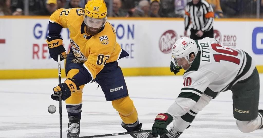 Nashville Predators sign Tommy Novak to a 3-year extension worth $10.5 ...