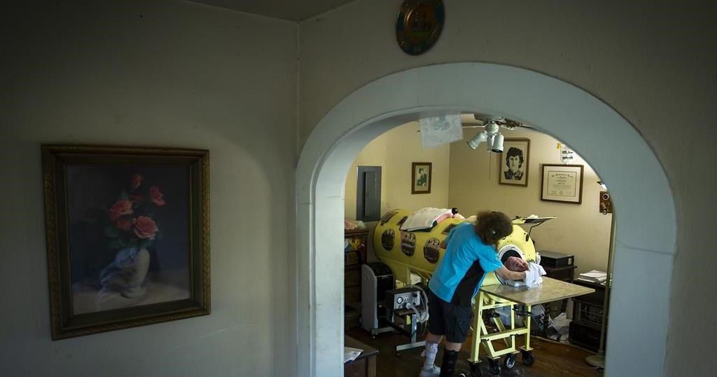 Paul Alexander thrived while using an iron lung for decades after ...