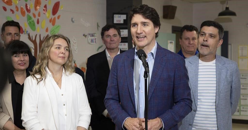 Prime minister promotes school nutrition program at Winnipeg school ...