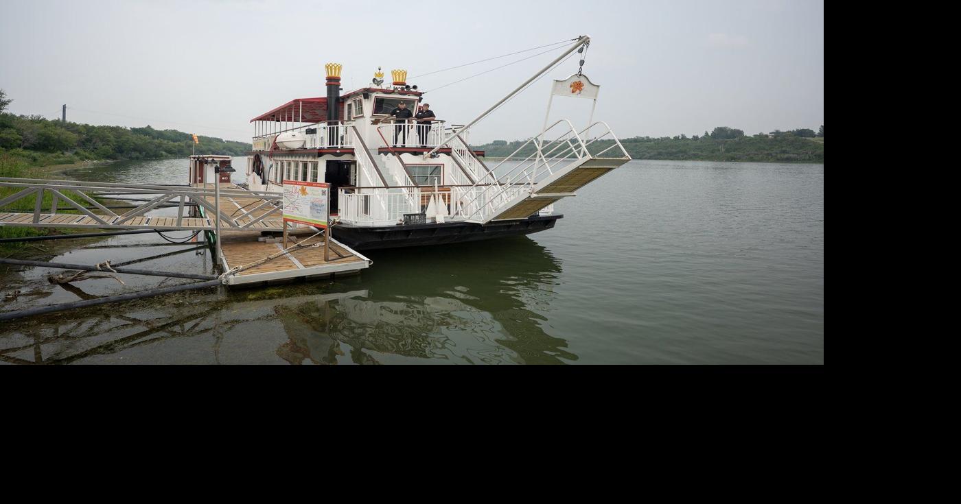 Just add water: Saskatoon riverboat suspends trips, wants answers on ...