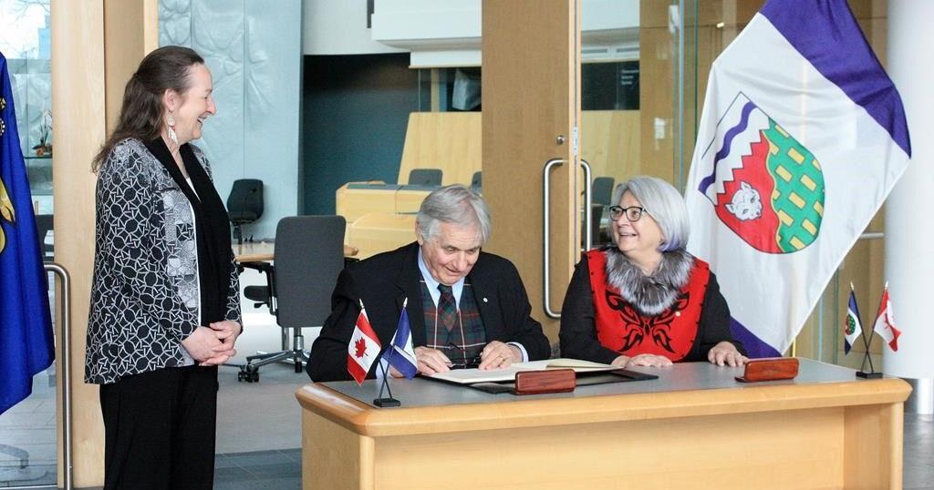 Gov. Gen. Mary Simon arrives in Yellowknife ahead of German president's ...