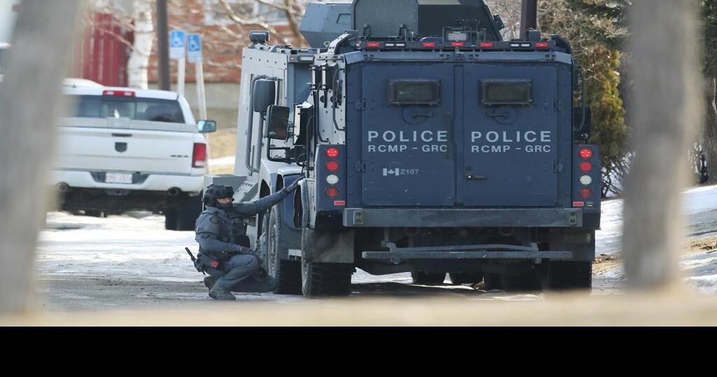 Alberta to review 30-hour Calgary police standoff that left barricaded ...