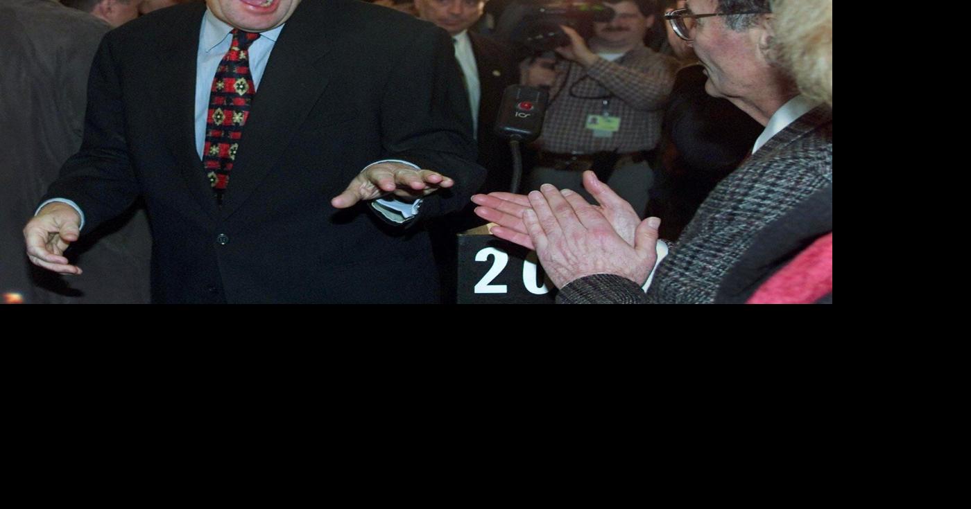 Decades after a PM got pied, the threat landscape in Canadian politics ...