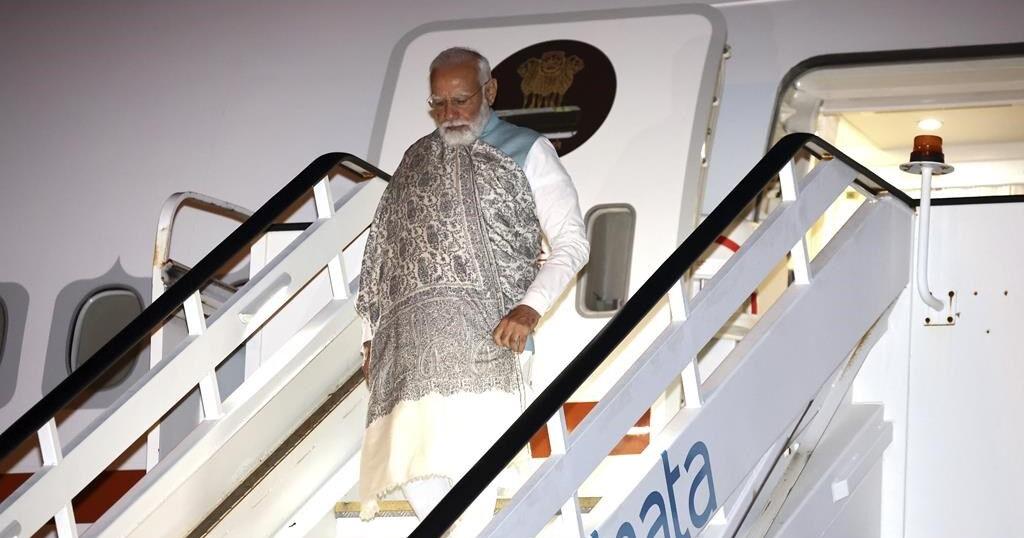 Indian Prime Minister Narendra Modi cheered by 20,000 fans at Sydney ...