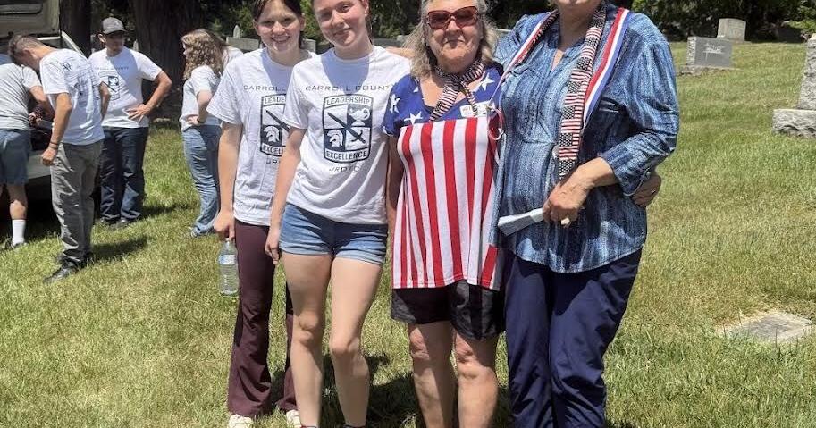 DAR awards good citizenship and joins JROTC to honor veterans | News ...