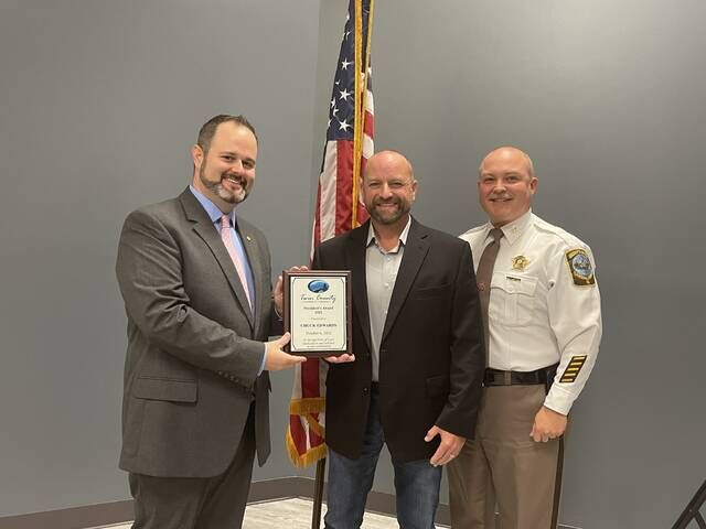 Twin County Chamber presents awards | Local News | thecarrollnews.com