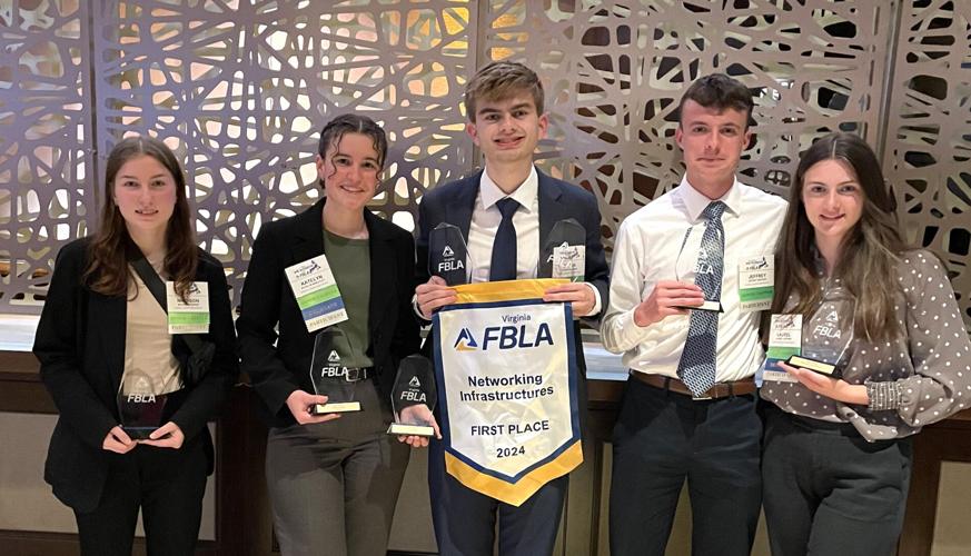 CCHS FBLA advances to Nationals | News | thecarrollnews.com