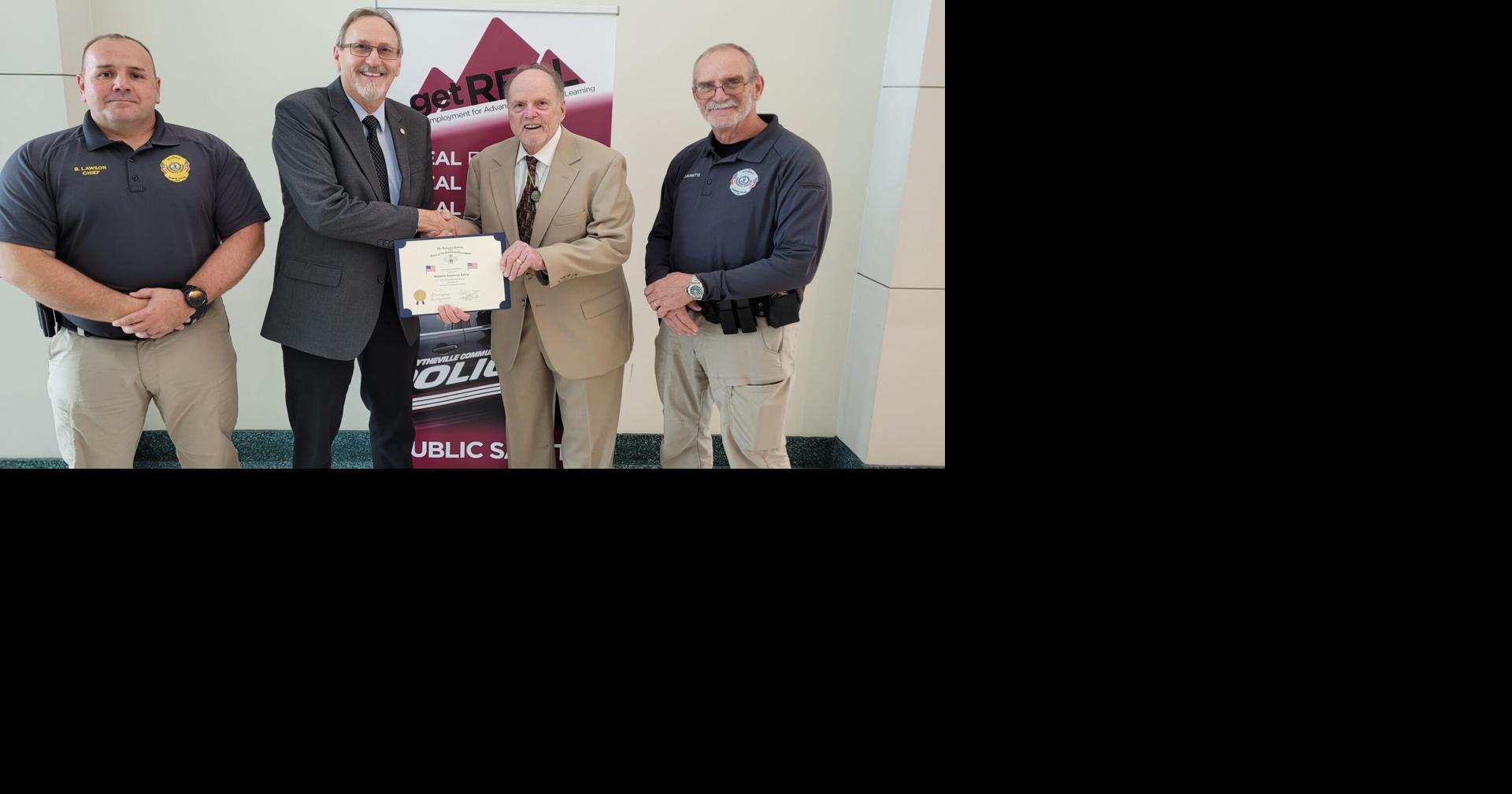 WCC receives award from SAR | News | thecarrollnews.com
