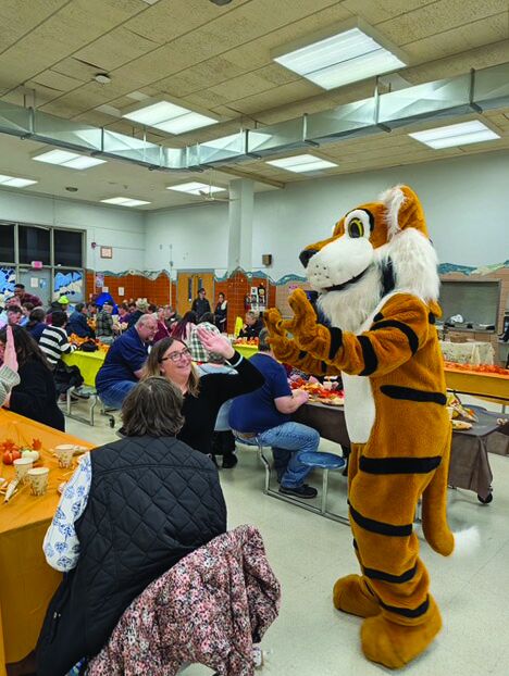 Community gets together at Windham Tech for Friendsgiving | News ...