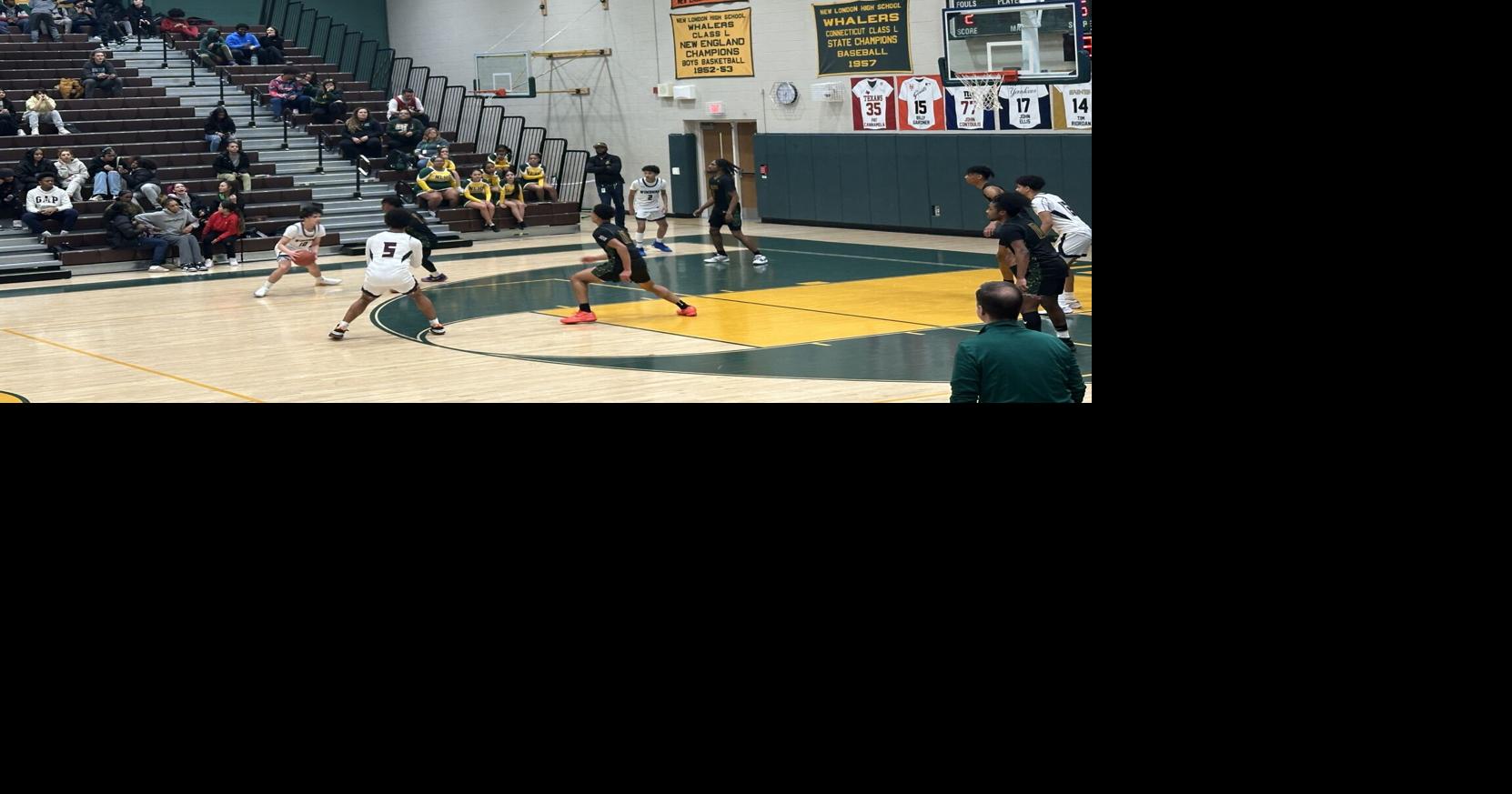 Windham falls to New London in the first round of the ECC Tournament ...