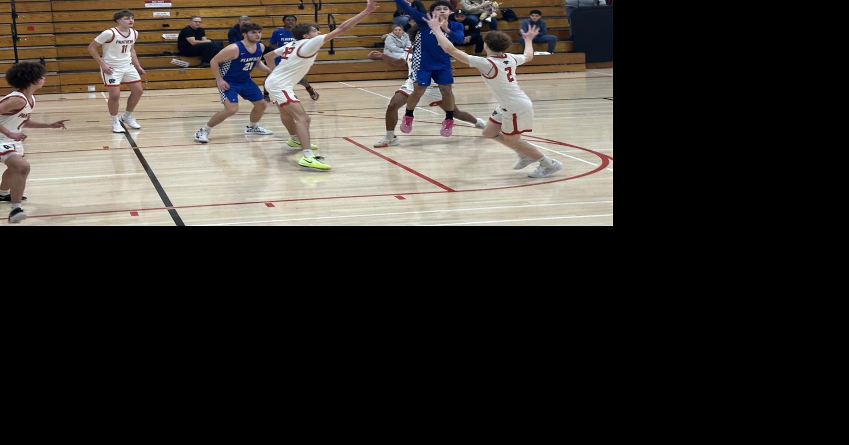 E.O. Smith boys basketball falls to Weaver in the semifinals, defeats ...