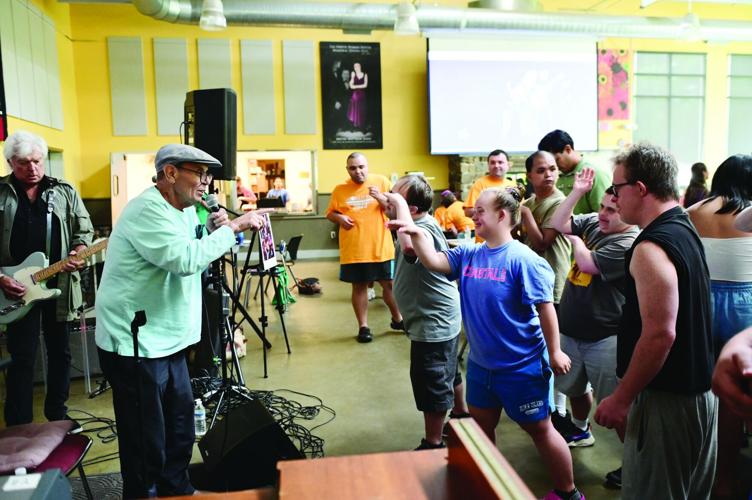 ‘Gifts With Heart’: Foster and All-Stars perform for campers | News ...