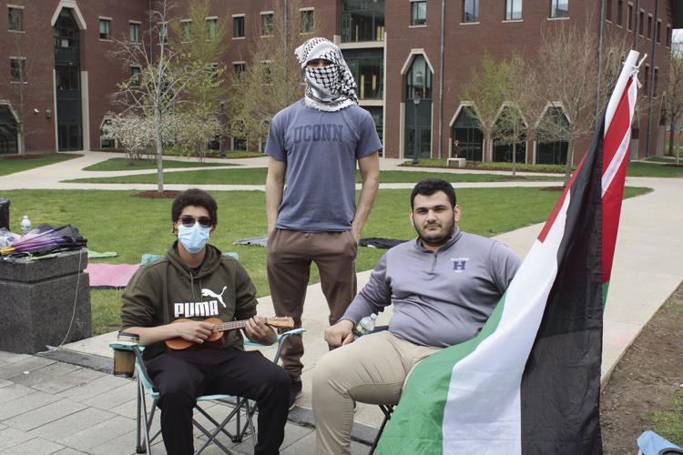 UConn students continue to protest | News | thechronicle.com