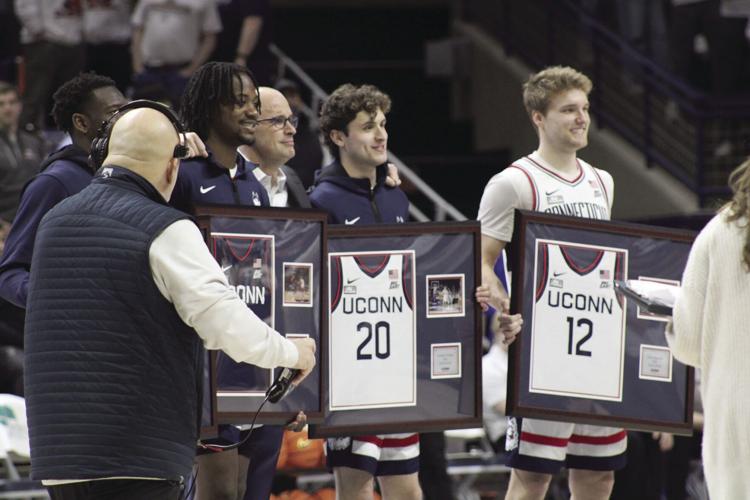 Jonathan Crowned: UConn makes 15th Husky official | News | thechronicle.com