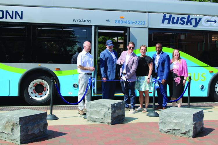 Going Electric: UConn unveils new electric buses | News | thechronicle.com