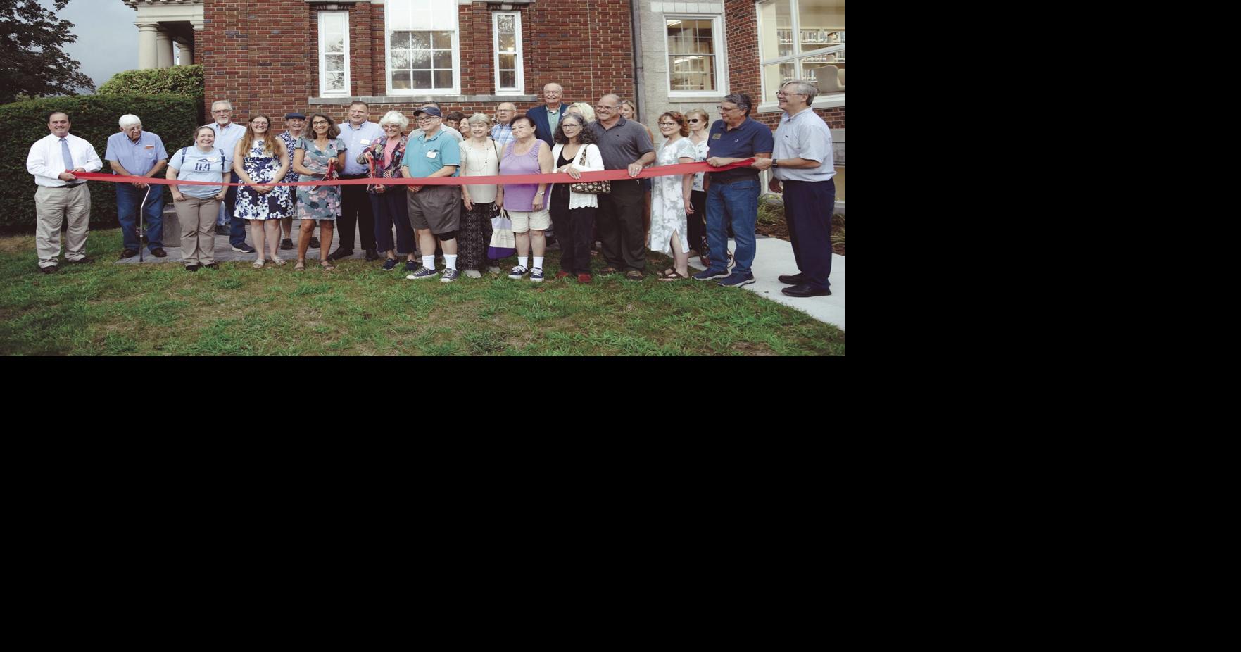 New Booth & Dimock Library opens | News | thechronicle.com