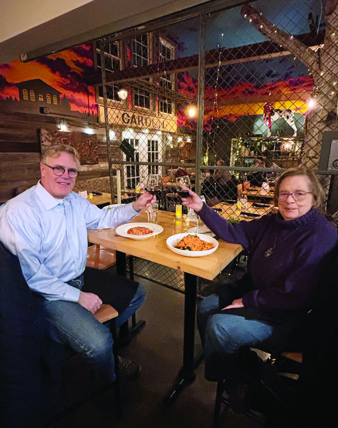 Two local mayors dine for Taste 2 Towns | News | thechronicle.com