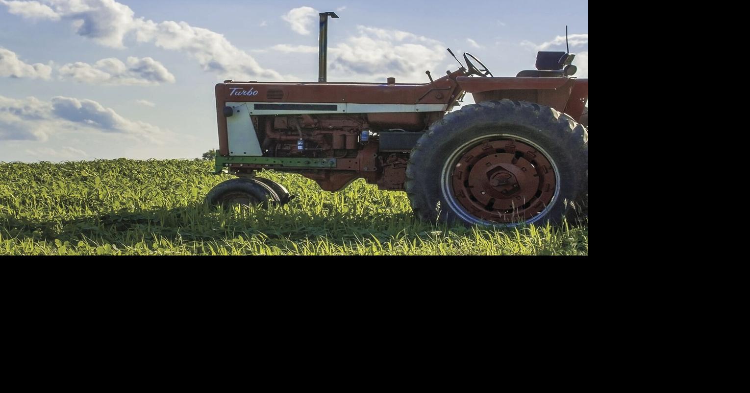 2025 Journal calendar to feature classic tractors; voting opens Monday ...