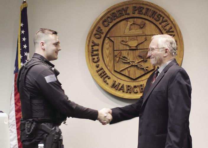 2 new city patrolmen sworn in | News | thecorryjournal.com