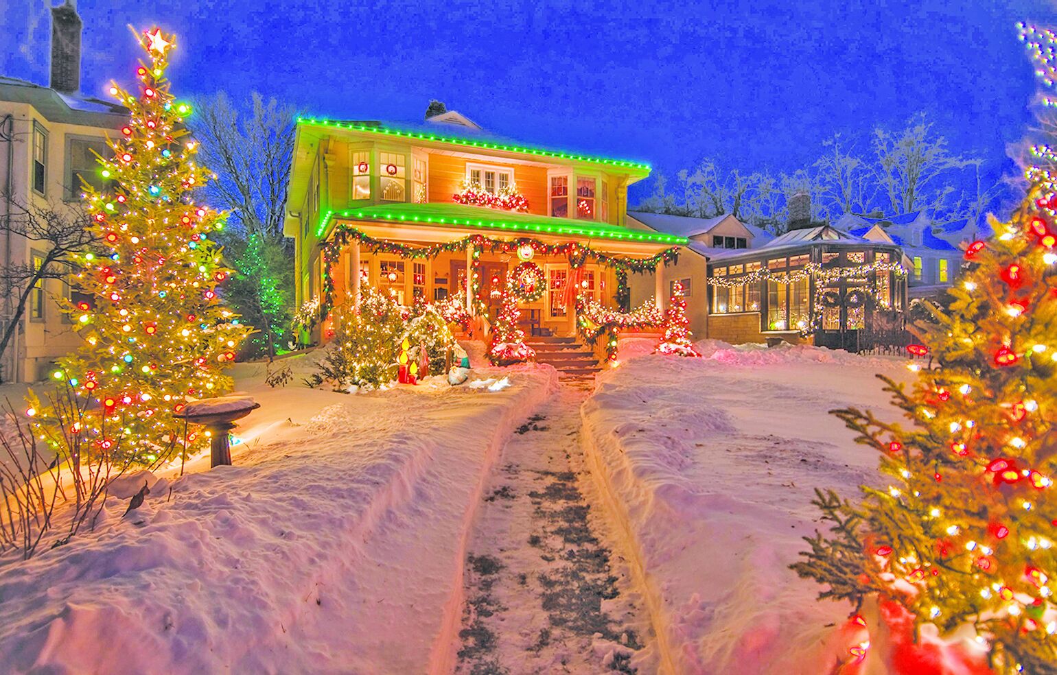 Deck the Halls: The Journal seeking best Christmas decorations | News ...