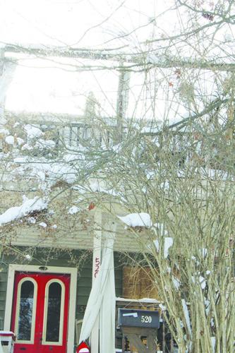 Firefighter injured battling Sunday blaze | News | thecorryjournal.com