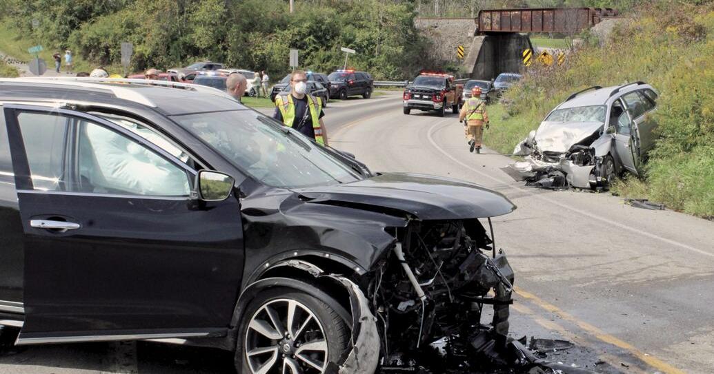 Crash sends 2 to hospital via helicopters | News | thecorryjournal.com