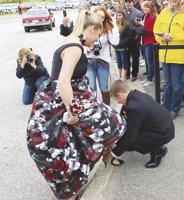 Corry ‘stars’ dance into 2017 prom | News | thecorryjournal.com
