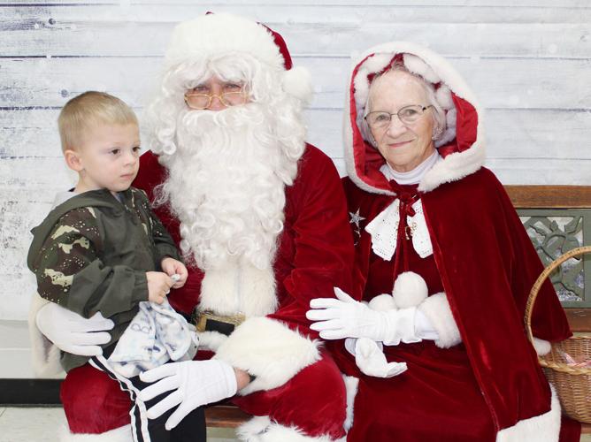 Santa, Mrs. Claus visit Union City | Hometown News | thecorryjournal.com