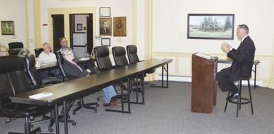 Lack of balanced state budget at forefront of town hall meeting | News ...