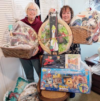 Friends at First Friday | Hometown News | thecorryjournal.com