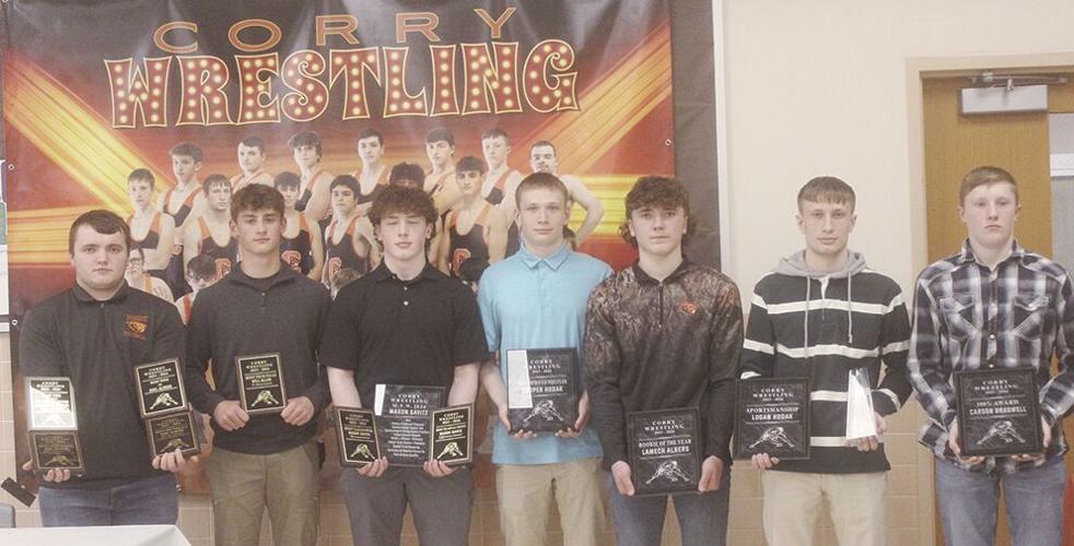 Beavers recognized at postseason wrestling banquet | Sports ...