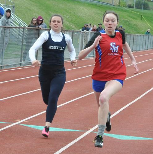 Raiders, Lady Dutch shine at tri-meet | Sports | thecourierexpress.com