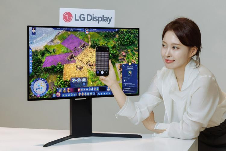 LG Display unveils world's first 240Hz RGB stripe OLED panel | Press ...