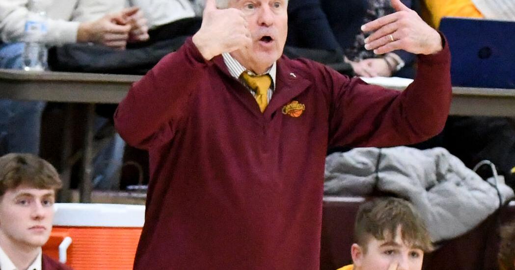 Straub captures 1,000th win as ECC boys coach | Sports ...
