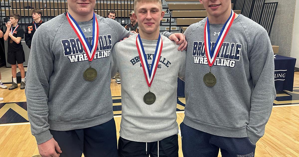 Raiders sending four wrestlers to Sharon | Local | thecourierexpress.com