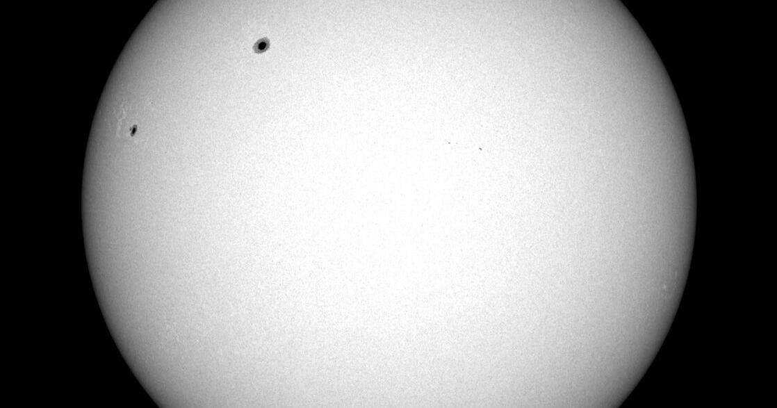What color is the Sun, really? | Columns | thecourierexpress.com